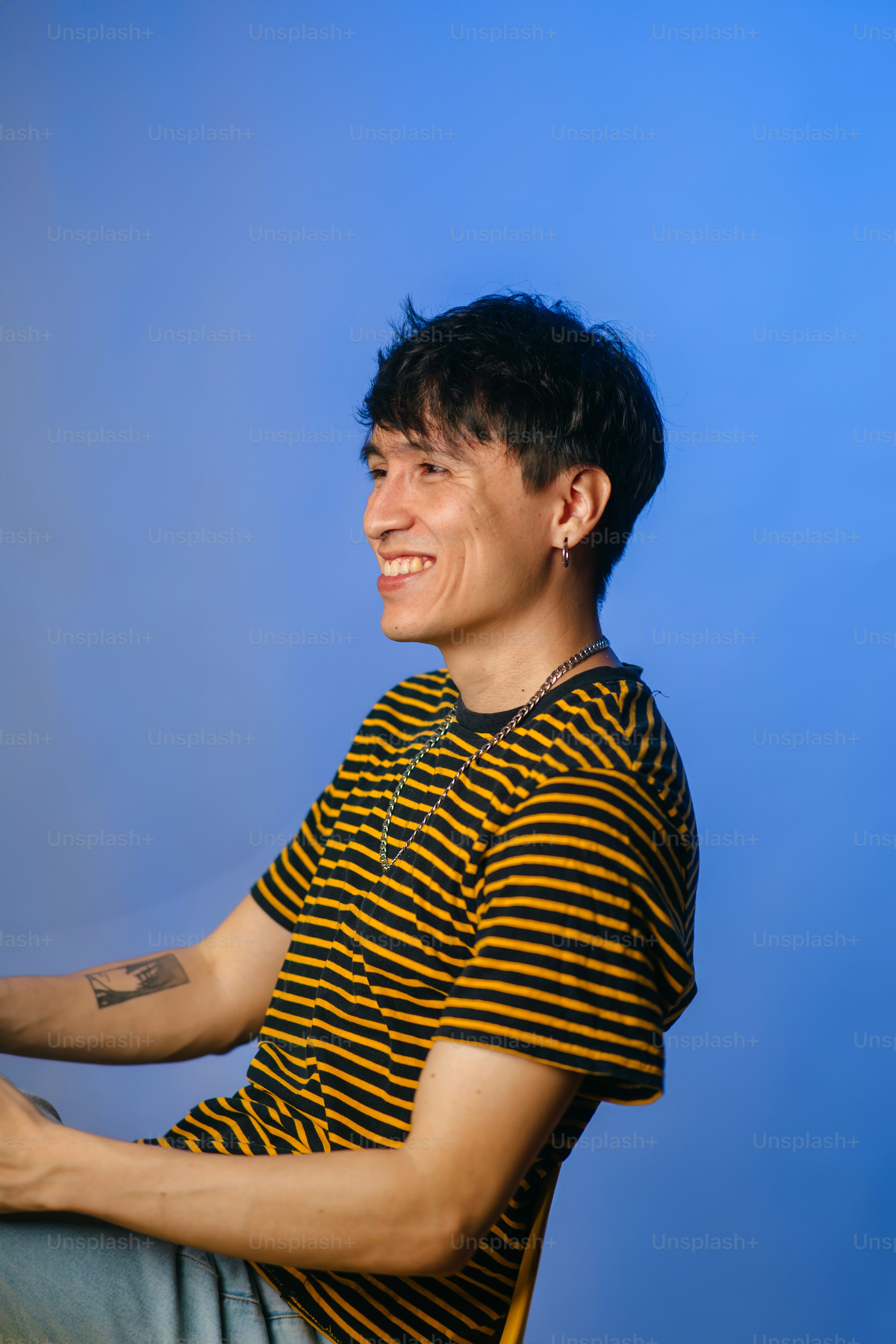 Lessie AI – Agentic Search Engine to Find Anyone Instantly